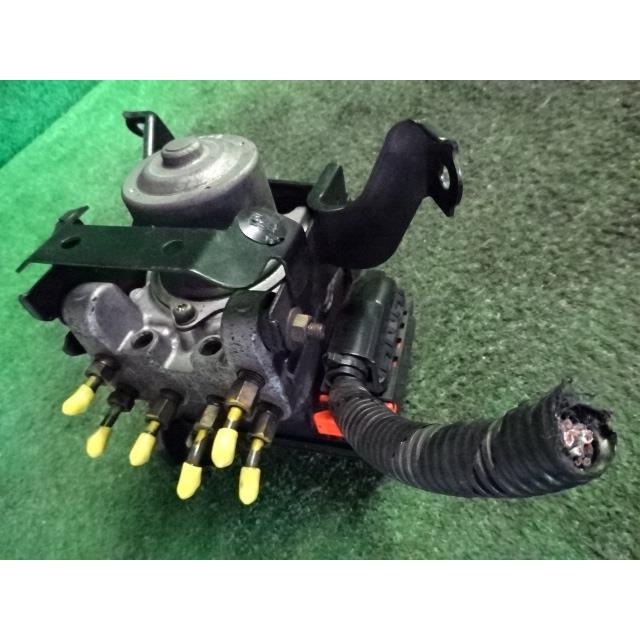 ストリーム LA-RN3 ABSアクチュエーター 2000 IL NH623M サテンシルバー 210290 : nippou5554ヤフーショップ - 通販 - Yahoo!ショッピング