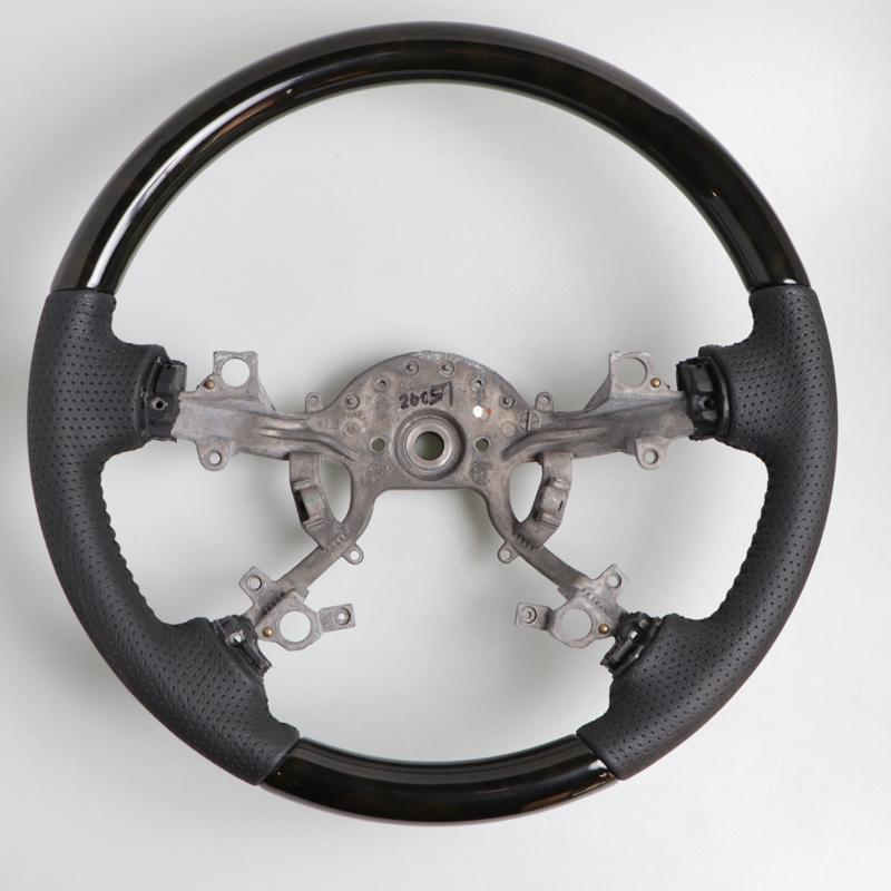 デリカ D5 ステアリング ハンドル 黒革x黒木目 未使用品 : No1 price - 通販 - Yahoo!ショッピング