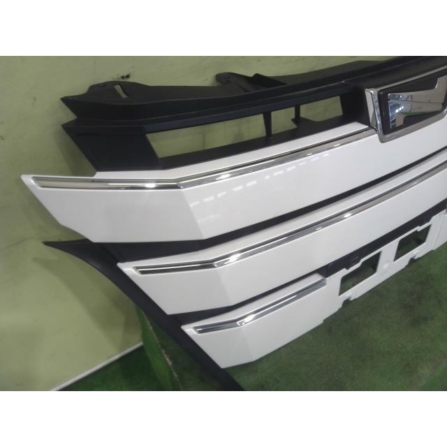 NOAH 中古 ノア DBA-ZRR85G ラジエータグリル 3ZR-FAE 070 53101-28670-A0 : シマ商会 - 通販 - Yahoo!ショッピング