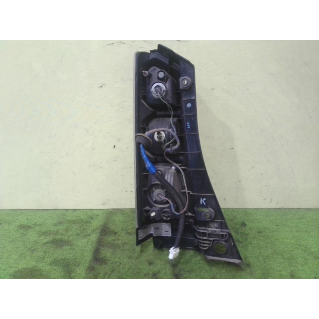 N-BOX 中古 N−BOX DBA-JF1 右テールランプ S07A R546M D106 33501-TY0-J01 : シマ商会 - 通販 - Yahoo!ショッピング
