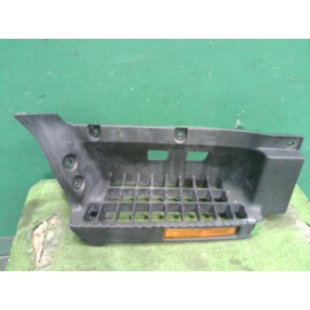 中古 エルフ BKG-NLR85AN 右サイドステップ 4JJ1T 8-98022-774-3 : シマ商会 - 通販 - Yahoo!ショッピング