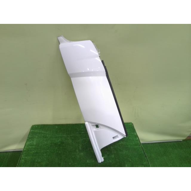中古 日野大型車 QKG-FN1AWA 右Fコーナーパネル A09CT 53813-E0650 : シマ商会 - 通販 - Yahoo!ショッピング