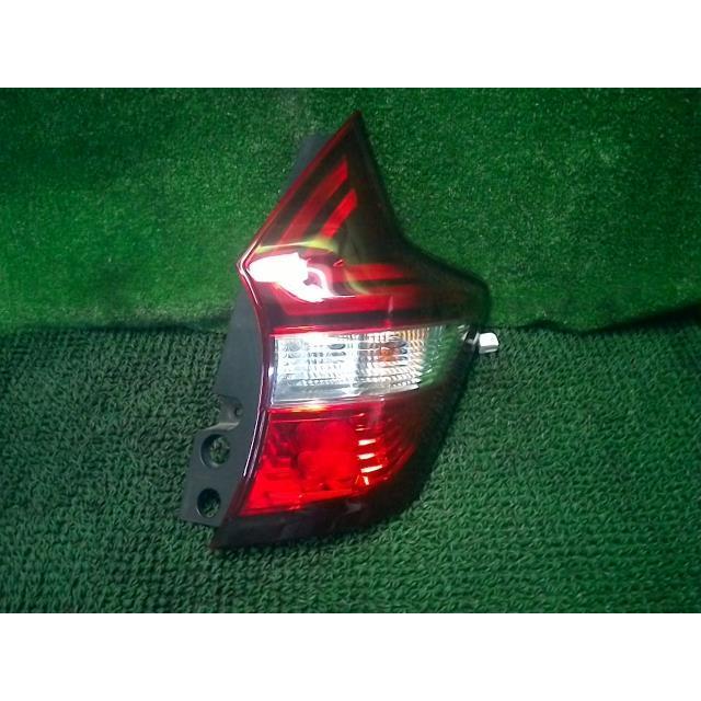 ノート DBA-NE12 右テールランプ D202 26550-5WK0A : nomo10 ヤフーショップ - 通販 - Yahoo!ショッピング