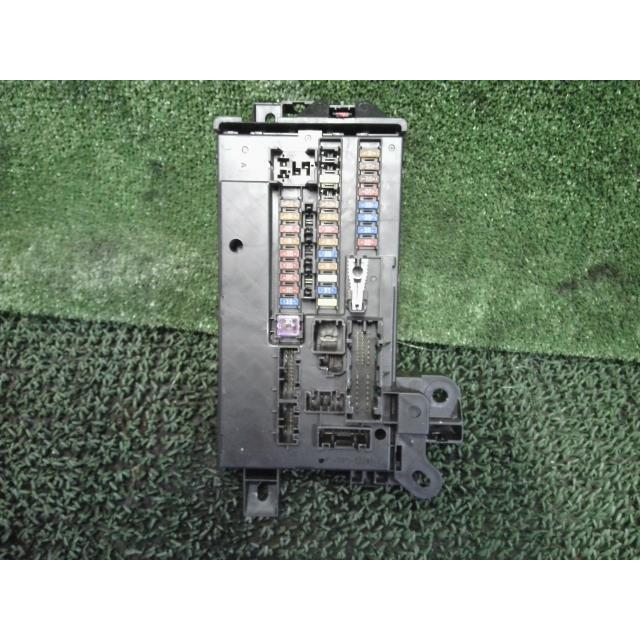 パッソ DBA-M700A ヒューズボックス 助手席足元 1KR-FE 116RI-000399 82600-B1150 : nomo10 ヤフーショップ - 通販 - Yahoo!ショッピング