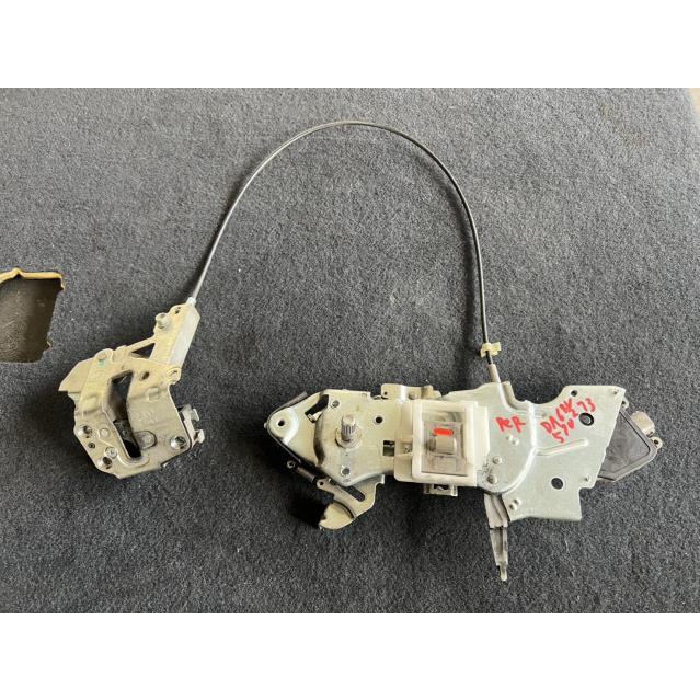 エブリイワゴン エブリィ EBD-DA64V 右Rドアロックソレノイド リア スライドドア用 101528-0710 83105-68H30 ...