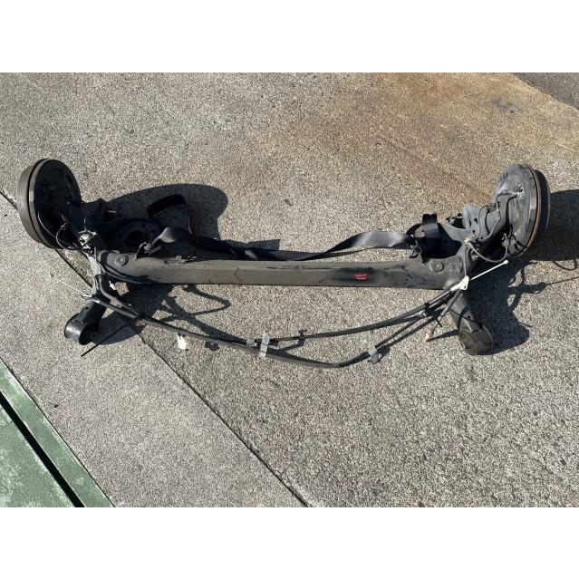 アクア DAA-NHP10 Rアクスルビーム 42110-52332 : nomo10 ヤフーショップ - 通販 - Yahoo!ショッピング