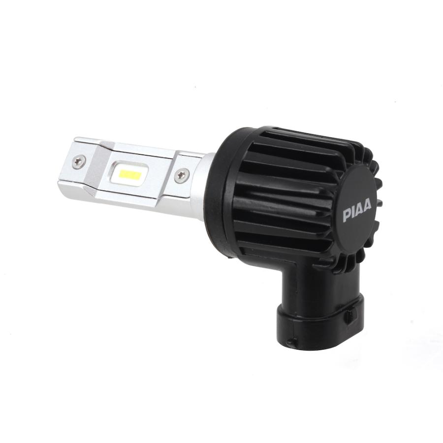 PIAA ヘッドライト/フォグライト用 LED 6000K 〈コントローラーレスタイプ〉 12V 18W 4000lm H8/9/11/16 3年保証 車検対応 2個入 LEH182 ピア ...