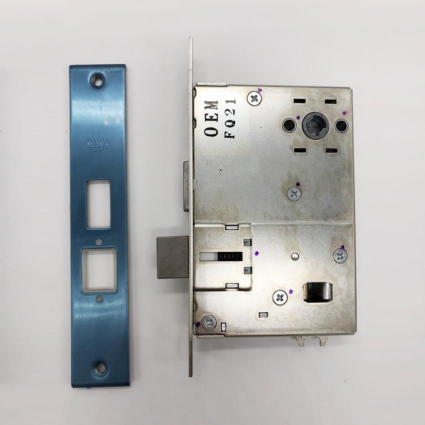 美和ロック YKK 錠ケース HH-J-0639 MIWA PESP バックセット64mm 主な使用ドア：プロントV2000 など : ロックサーチ - 通販 - Yahoo!ショッピング