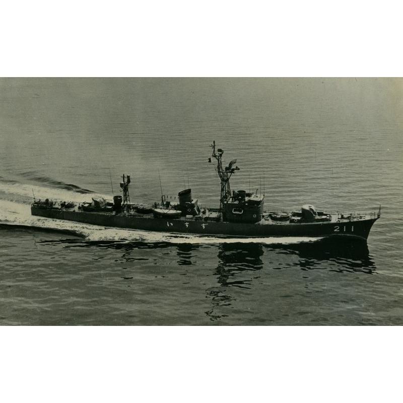 ピットロード J56 1/700 海上自衛隊護衛艦 DE-211 いすず : 模型・ホビーのノースポート - 通販 - Yahoo!ショッピング