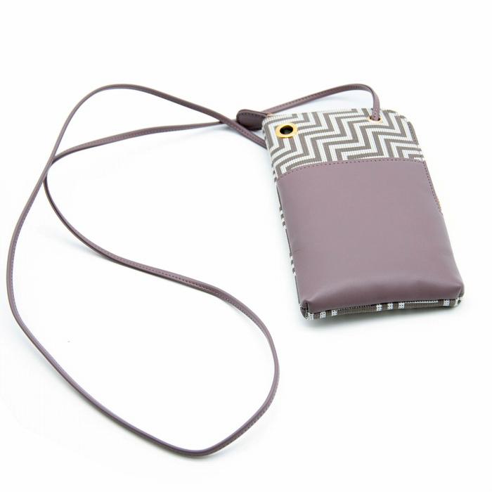 印傳屋 印伝屋 「CHEVRON」シェブロン 2023年 新作 スマホポシェット 7609 中世ヨーロッパ 紋章 山形 :500000007609:野佐和倶楽部 Yahoo!店 - 通販 ...