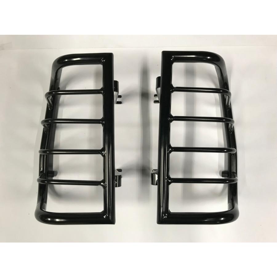 WIN69 ハイラックスサーフ 185系 中期 後期 テールランプガード 黒 1996〜2002スチール プロテクター ライトガード ...