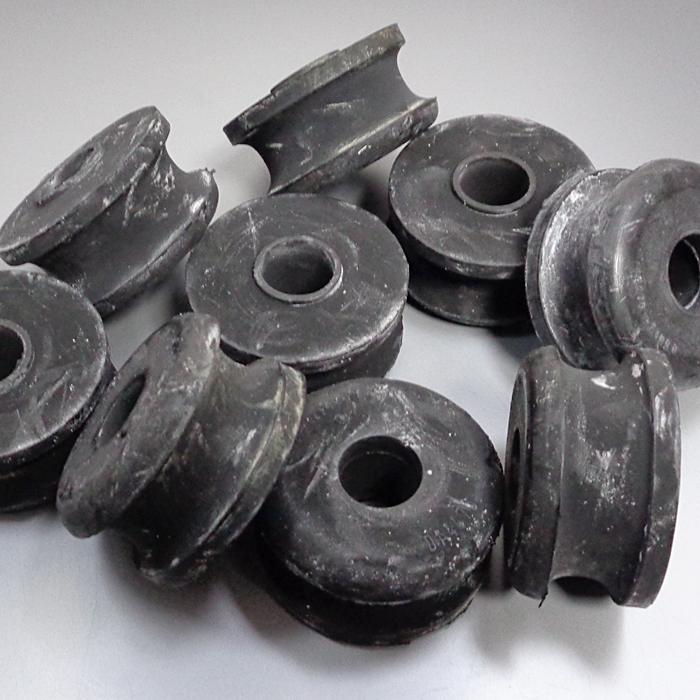 日産旧車 テンション ロッド ブッシュ (54476-21000) : NTJ PART2 - 通販 - Yahoo!ショッピング