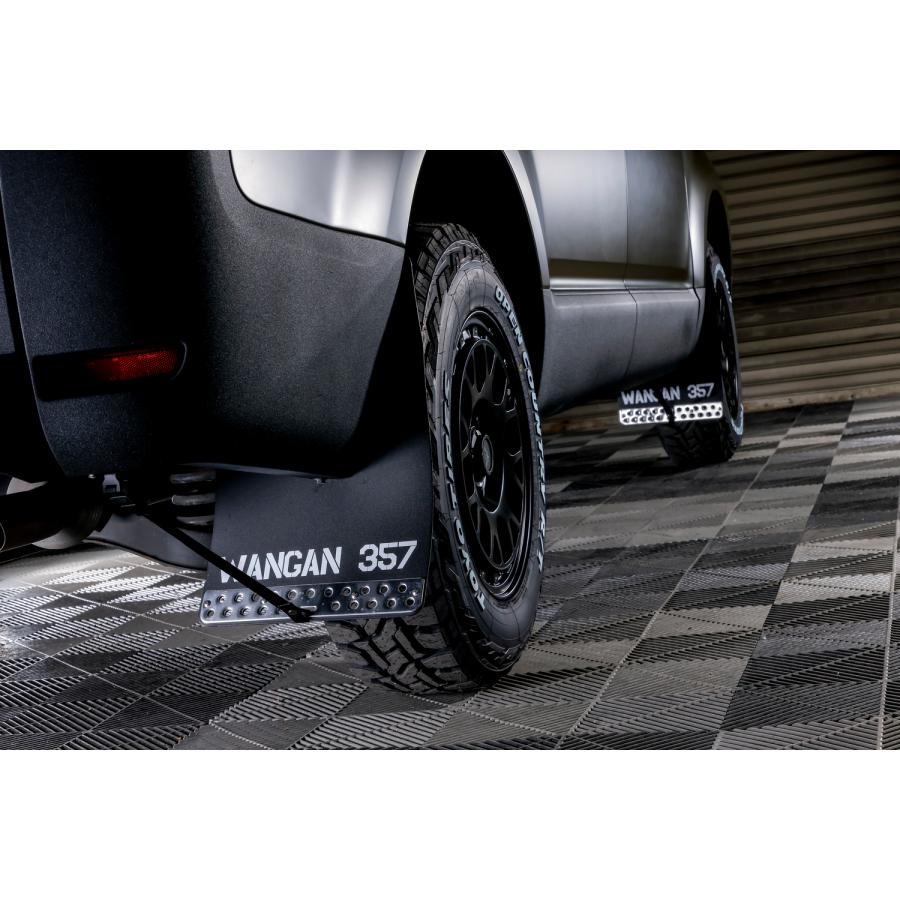 WANGAN357 デリカD5 マッドフラップ マッドガード 大型 泥除け 1台分 前期 中期型 H19.1-H31.1 レッド/ブラック CV1W CV2W CV4W CV5W : わくわく ...