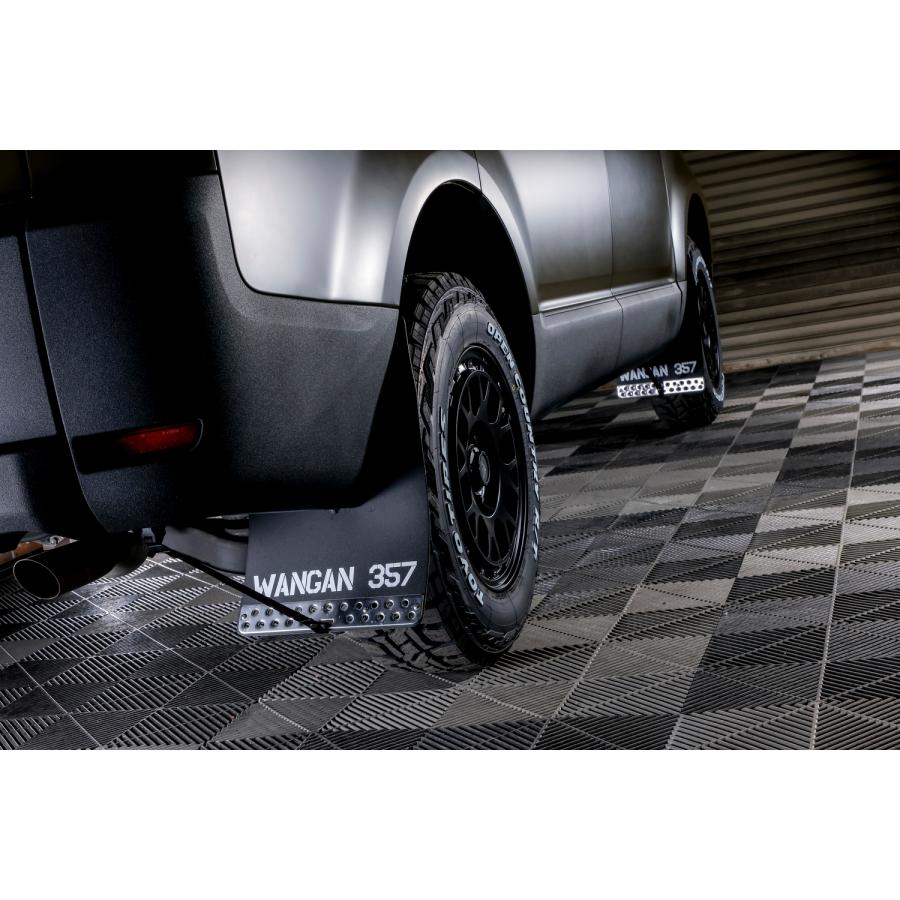 WANGAN357 デリカD5 マッドフラップ マッドガード 大型 泥除け 1台分 前期 中期型 H19.1-H31.1 レッド/ブラック CV1W CV2W CV4W CV5W : わくわく ...