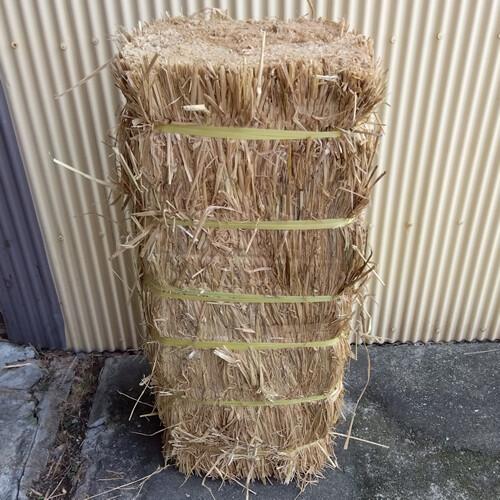 圧縮わら(長わら) 大和商店 約25〜27kg【受注生産品】 : オアシスプラス - 通販 - Yahoo!ショッピング