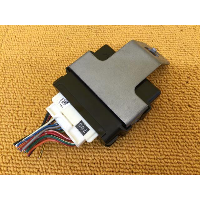 インプレッサ TA-GDA ライトコントロールユニット ヘッドライトオートレベリング 84967FE001 : 小塚自動車商会 - 通販 - Yahoo!ショッピング