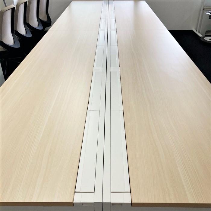 内田洋行 アルセナデスクシステムシリーズ フリーアドレスデスク W4800×D1465×H720 天板：ライトファインウッド/本体：オフホワイト 2020年製 中古 : OfficeAid福屋 ...