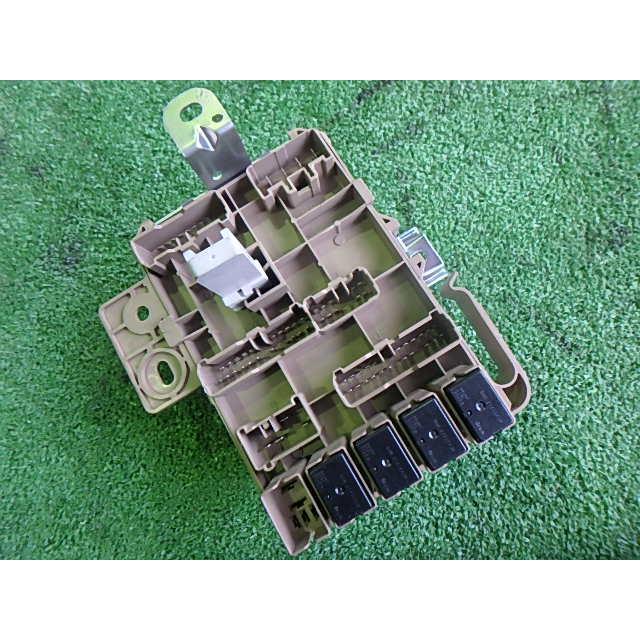 ステラ DBA-RN2 ヒューズボックス 82201-KG020 : 大山伝宝商店 - 通販 - Yahoo!ショッピング