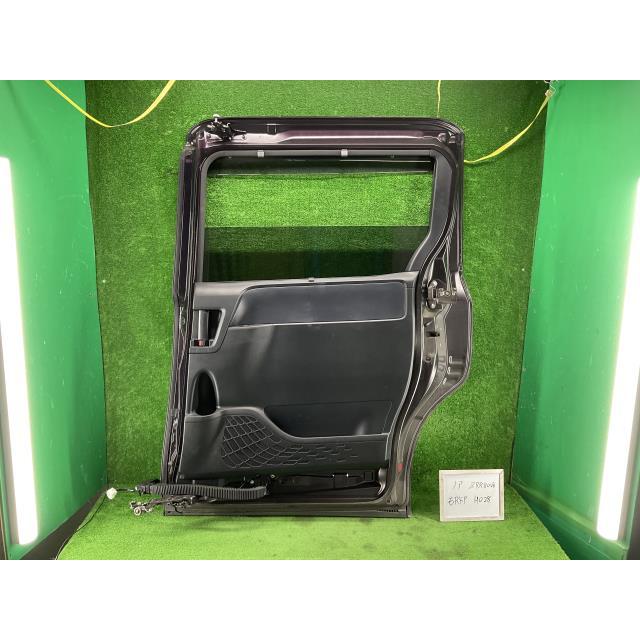 NOAH ノア DBA-ZRR80W 右リアドア SI 7人 : 岡野自動車商会ショップ - 通販 - Yahoo!ショッピング