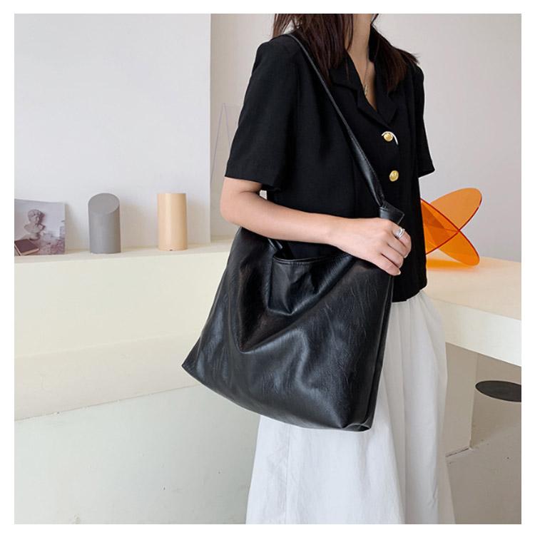 バック 鞄 かばん カバン ショルダー ワンショルダー 肩がけ PU A4 大容量 軽量 大きめ 秋 ワンショルダーバッグ フリーサイズ きれいめ キ : NSショップ - 通販 ...