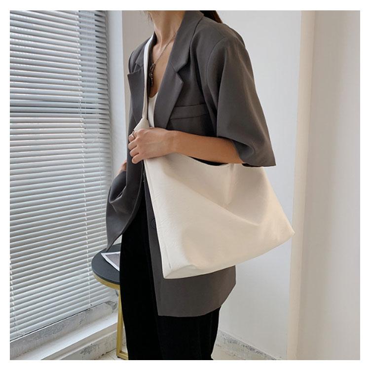 バック 鞄 かばん カバン ショルダー ワンショルダー 肩がけ PU A4 大容量 軽量 大きめ 秋 ワンショルダーバッグ フリーサイズ きれいめ キ : NSショップ - 通販 ...