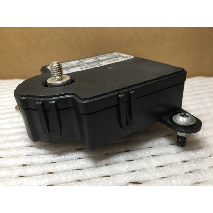 バッテリー コントロール ユニット 4FBDW アウディ A6 純正 リア トランク 内 4F0915181B BOSCH : OKATA ...