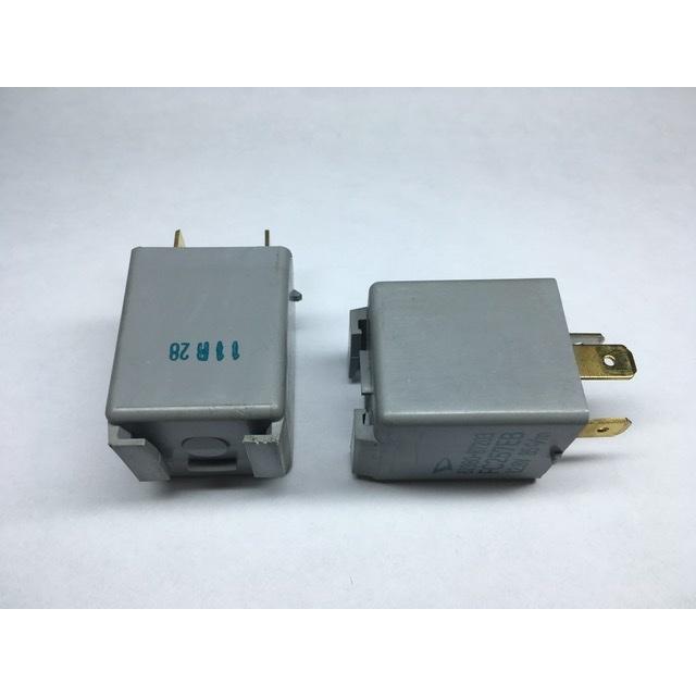 デンソー フラッシャー リレー 2個 12V 未テスト ダイハツ 車から 純正 FC257EB 81980-87203 166500-0570 ...