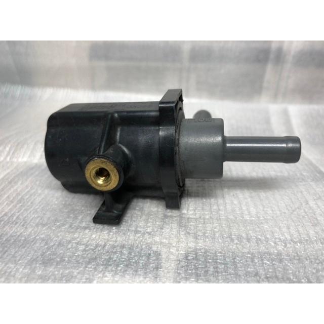 バキューム スイッチング アイドルアップ ソレノイド バルブ ラクティス NCP100 トヨタ 純正 1NZ-FE 90910-12277 ...