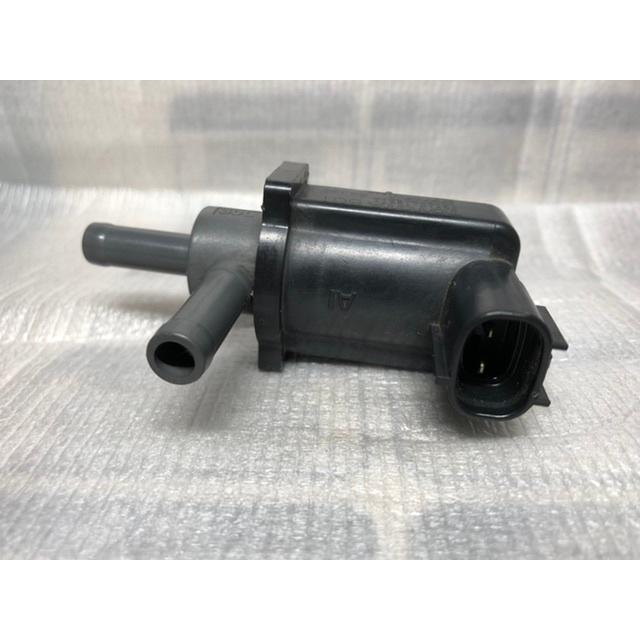 バキューム スイッチング アイドルアップ ソレノイド バルブ ラクティス NCP100 トヨタ 純正 1NZ-FE 90910-12277 ...