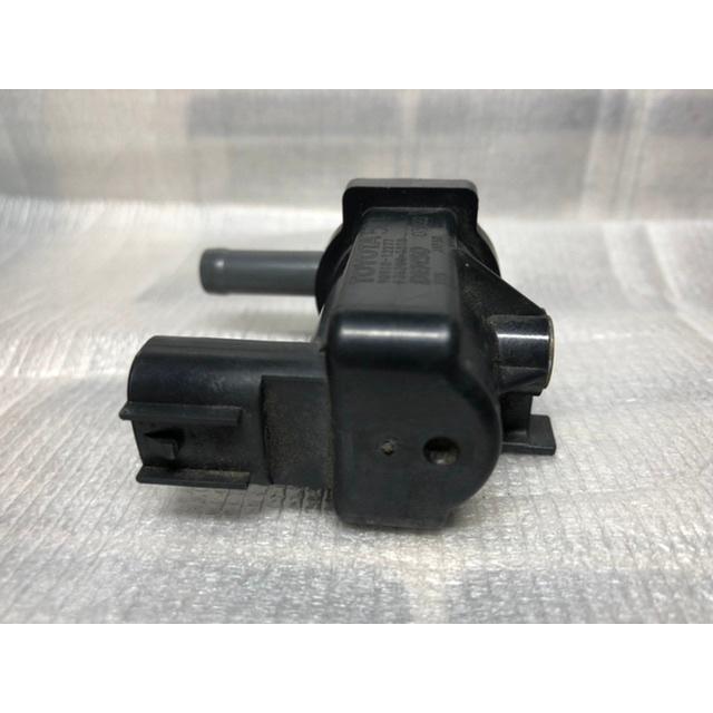 バキューム スイッチング アイドルアップ ソレノイド バルブ ラクティス NCP100 トヨタ 純正 1NZ-FE 90910-12277 ...
