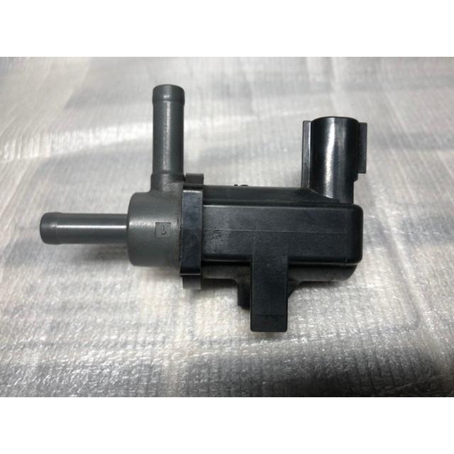 バキューム スイッチング アイドルアップ ソレノイド バルブ ラクティス NCP100 トヨタ 純正 1NZ-FE 90910-12277 ...