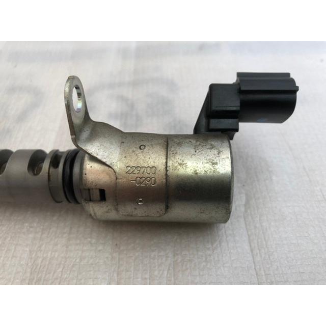オイル コントロール VVT 可変 ソレノイド バルブ bB QNC21 トヨタ 純正 3SZ-VE 15330-97403 229700 ...