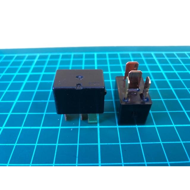 パナソニック リレー 2個 12V 未テスト スズキ 車から 純正 流用可 Panasonic NAiS ACV31212 M08 エアコン ...