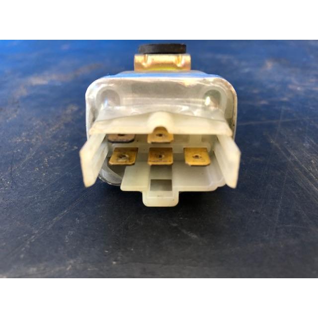 リレー 1個 パジェロイオ H76W ミツビシ から DENSO 056700-5431 : OKATA Recycle Parts - 通販 - Yahoo!ショッピング