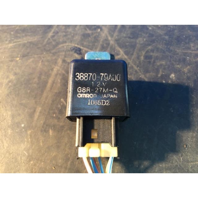 パワーウィンドウ リレー エブリィ DA62W スズキ 純正 68322km 38870-79A00 OMRON G8R-27M-Q ...