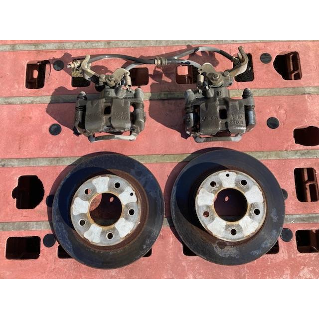 リア ブレーキ キャリパー ローター 左右 セット ファミリア BJFW マツダ 4WD G1ZF-26-99ZA G1ZF-26-98ZA ...