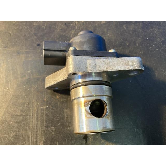 EGR バルブ ティーダ SC11 ニッサン HR15 14710-ED00A 14710-ED00B 排気 ガス 再循環 部品 ...