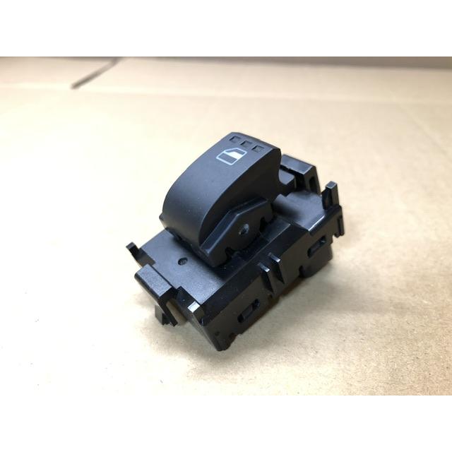 パワーウィンドウ スイッチ タント L385S ダイハツ 84810-B2140 PW SW : OKATA Recycle Parts ...
