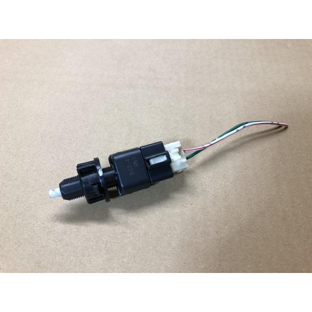 ブレーキ ランプ スイッチ パジェロミニ H58A ミツビシ MR228924 ペダル 検知 SW : OKATA Recycle Parts ...