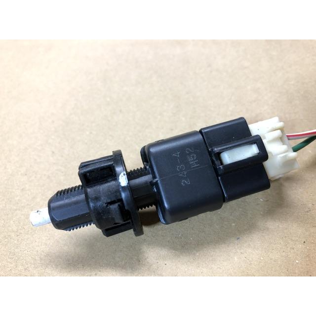 ブレーキ ランプ スイッチ パジェロミニ H58A ミツビシ MR228924 ペダル 検知 SW : OKATA Recycle Parts ...