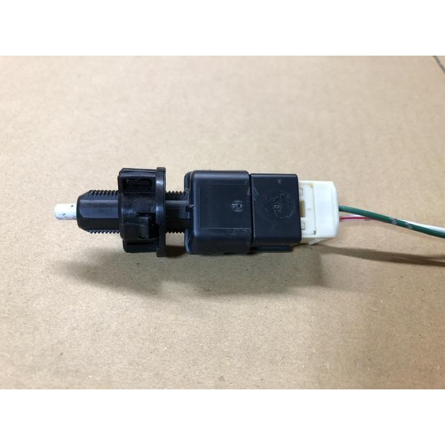 ブレーキ ランプ スイッチ パジェロミニ H58A ミツビシ MR228924 ペダル 検知 SW : OKATA Recycle Parts ...