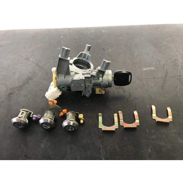 キーシリンダー セット パジェロミニ H58A ミツビシ キーレス送信機ボタン× 現状引渡 : OKATA Recycle Parts ...