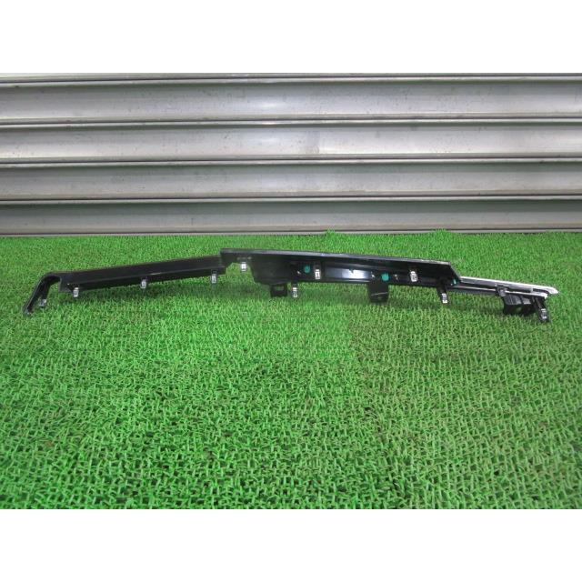 オーラ 6AA-FSNE13 オーディオパネル 68411-6XJ2A 木目 シルバー /41514 : 有限会社大村自動車商会 - 通販 - Yahoo!ショッピング