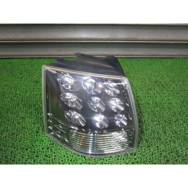 アウトランダー DBA-CW5W 左テールランプ 8330A379 コイト 220-87813 /42777 : 有限会社大村自動車商会 ...