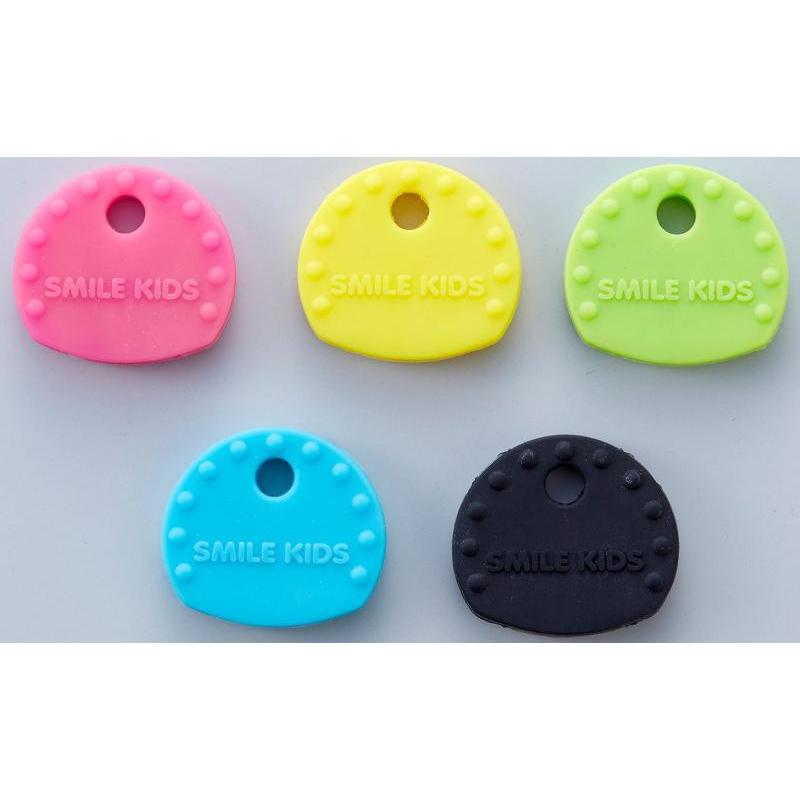 旭電機化成(Asahi Denki Kasei) スマイルキッズ シリコンキーカバー 5色セット AKR-11 : On-Line Yahoo!店 - 通販 - Yahoo!ショッピング