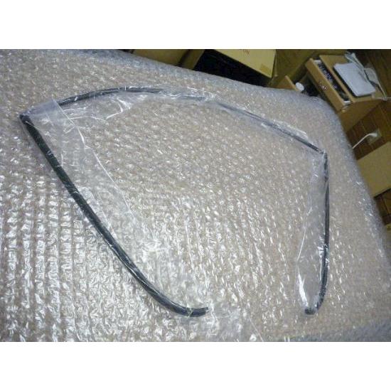 BMW BMWセダンE60特殊ガラス用リアガラスモール5シリーズ520i523i525i528i530i540i550i545iアッパーモール ...