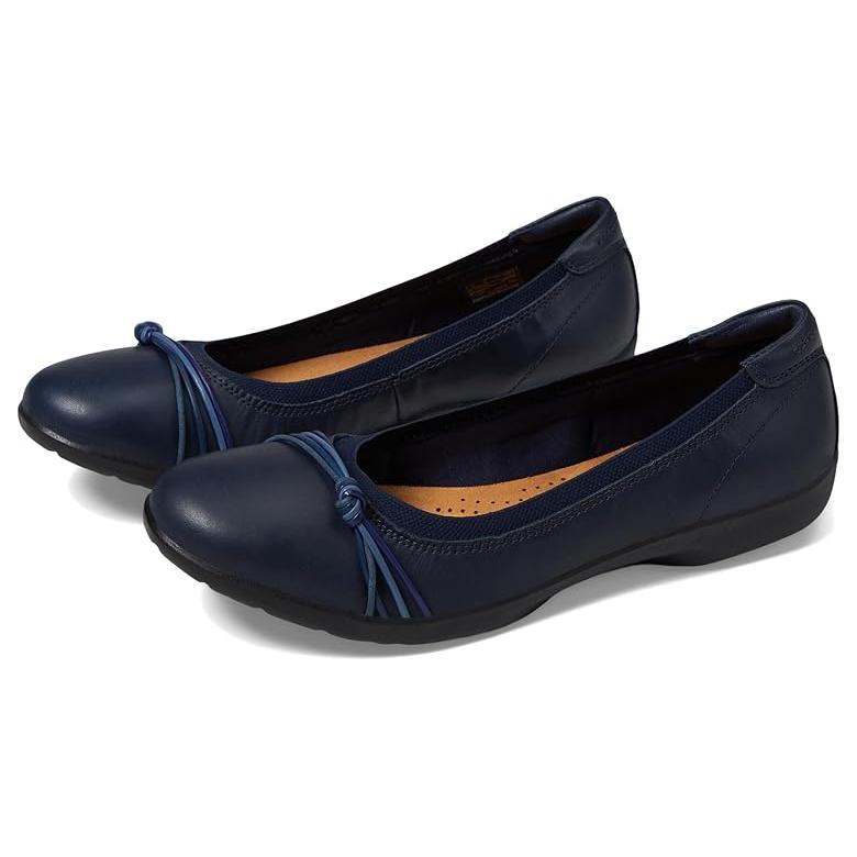 Clarks クラークス Meadow Rae レディース フラット シューズ Navy レザー : ToriDollJAPAN - 通販 ...