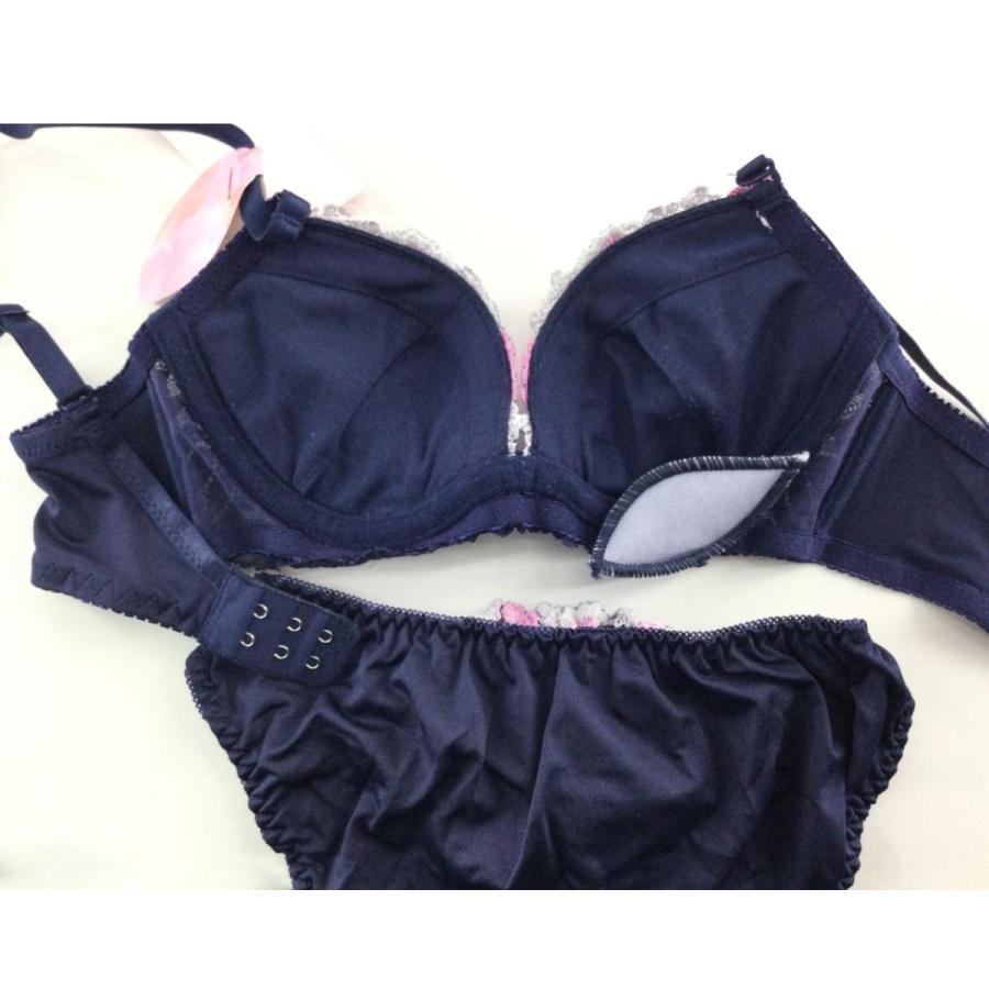 ブラジャーショーツセット 脇肉すっきり クラシカル風ガーデンレース B65/M ネイビー :T1193:アウトレットン - 通販 - Yahoo!ショッピング