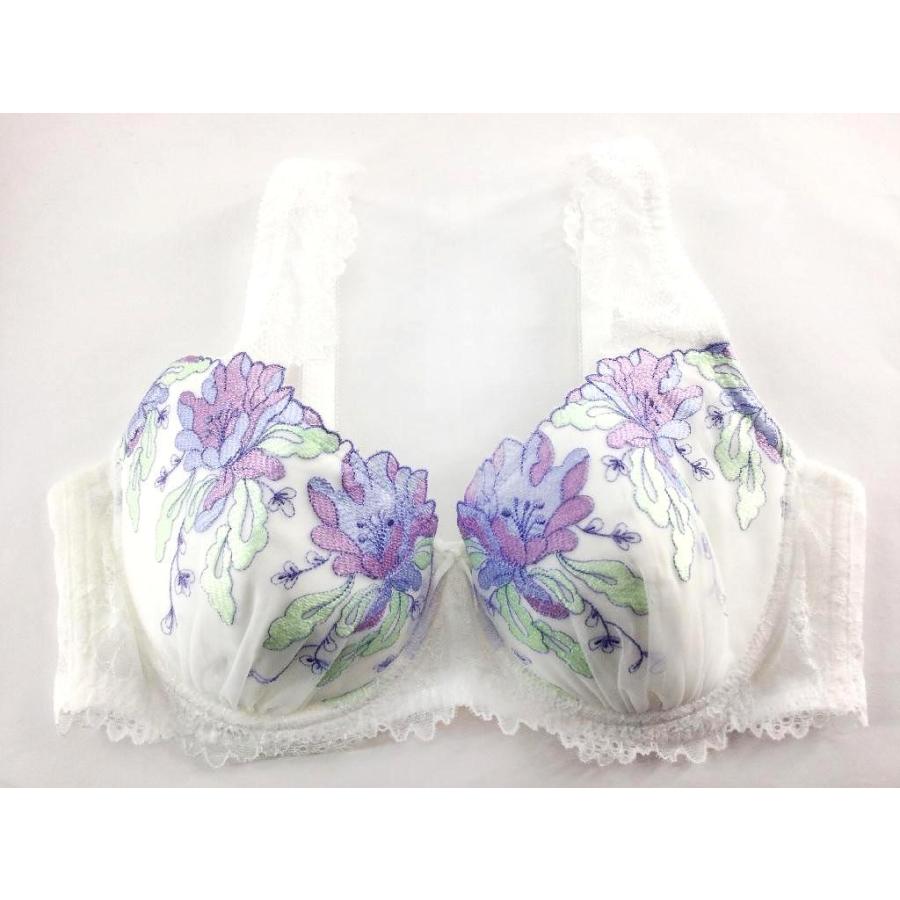 Triumph ブラジャー トリンプ バストに映える 大花 大きいサイズ E80 オフホワイト 送料250円 : アウトレットン - 通販 - Yahoo!ショッピング