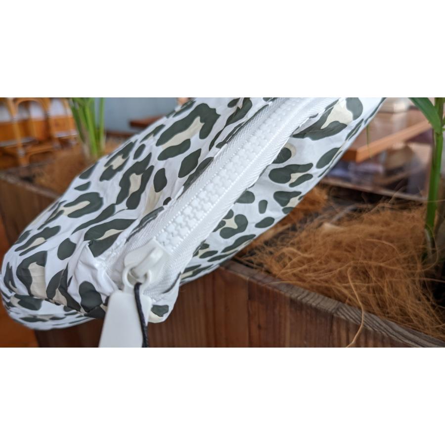 ALOHA COLLECTION（アロハコレクション） Snow Leopard Pouch M - Ghost ポーチM タイベック素材 ...